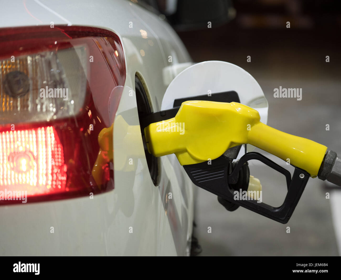 Yellow nozzle hi-res stock photography and images - Alamy