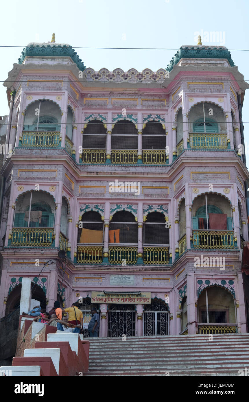 Hindu Building Architecture in Varanasi, India Stock Photo - Alamy