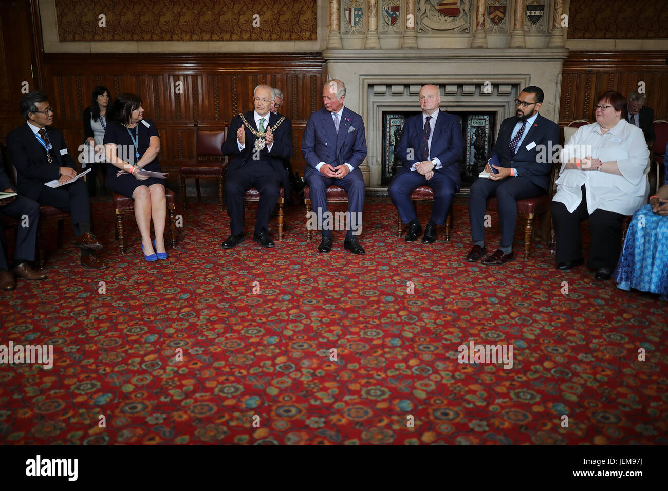 Community roundtable hi-res stock photography and images - Alamy