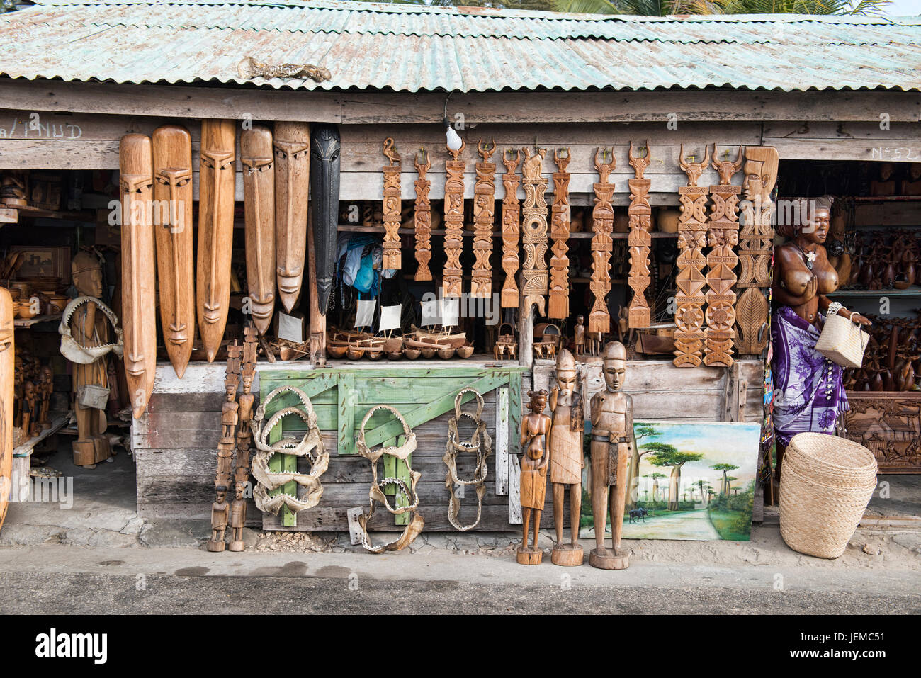 Souvenirs and crafts hi-res stock photography and images - Alamy