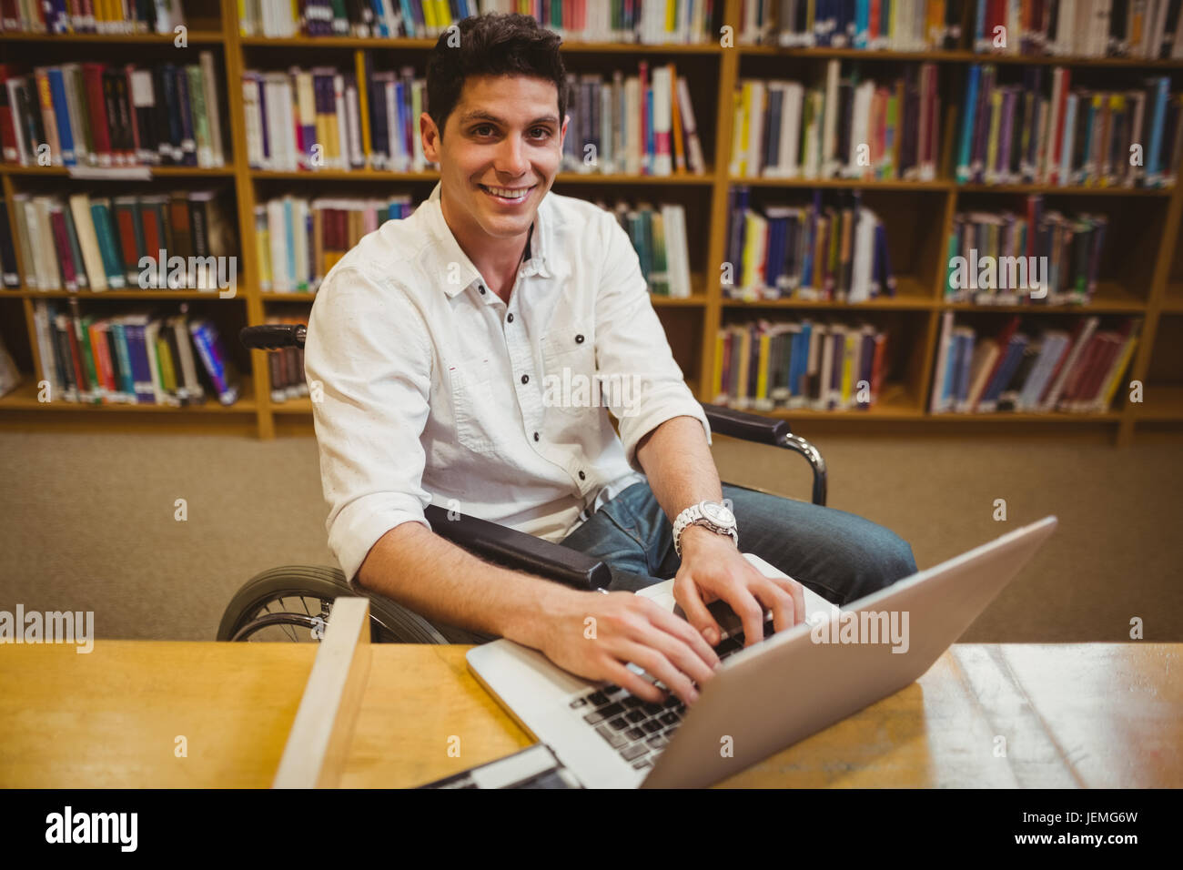 Disabled school student computer hi-res stock photography and images ...