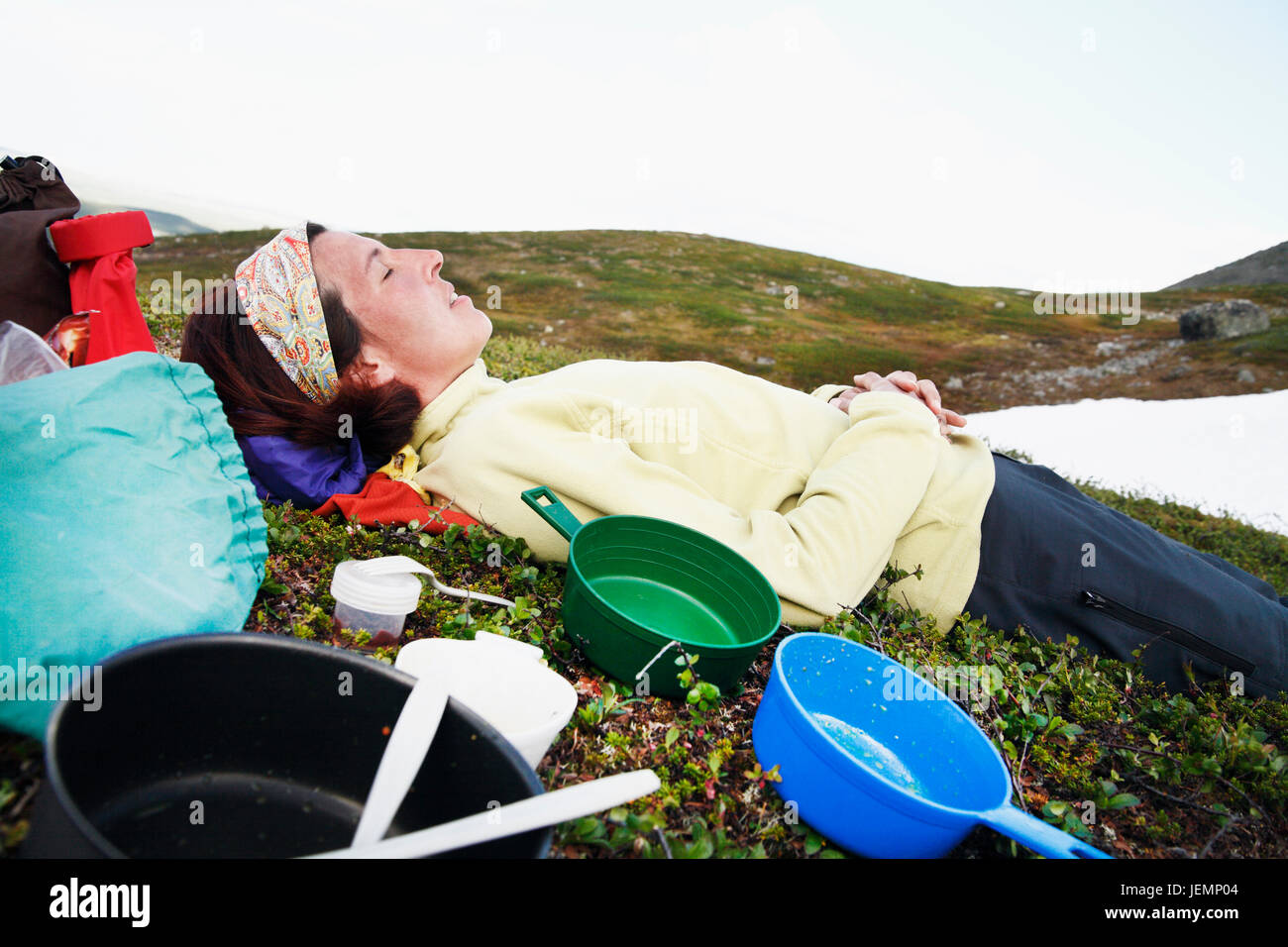Woman sleeping outdoors Stock Photo - Alamy