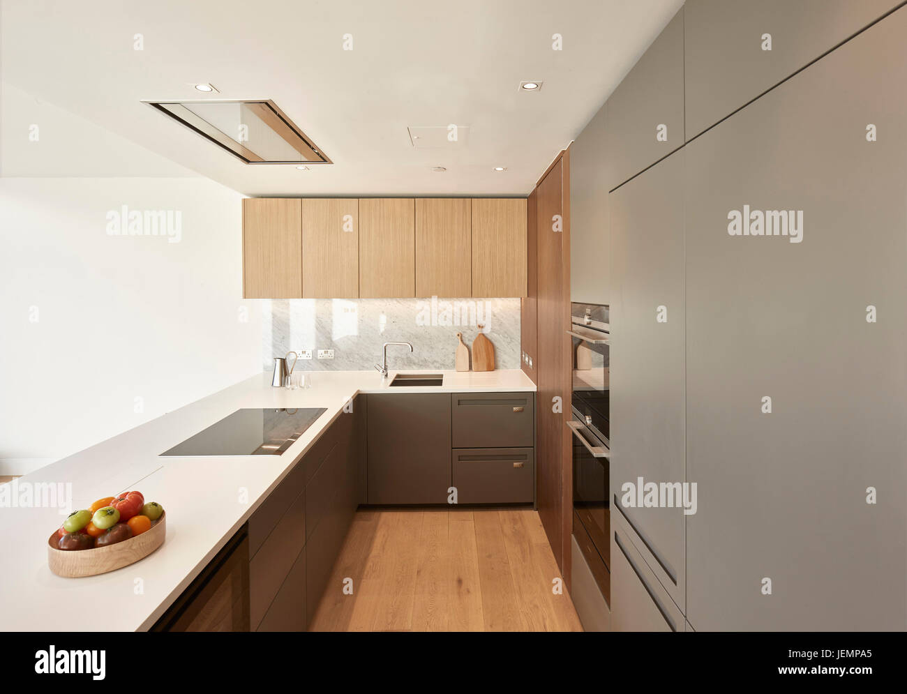 Kings cross tapestry hi-res stock photography and images - Alamy