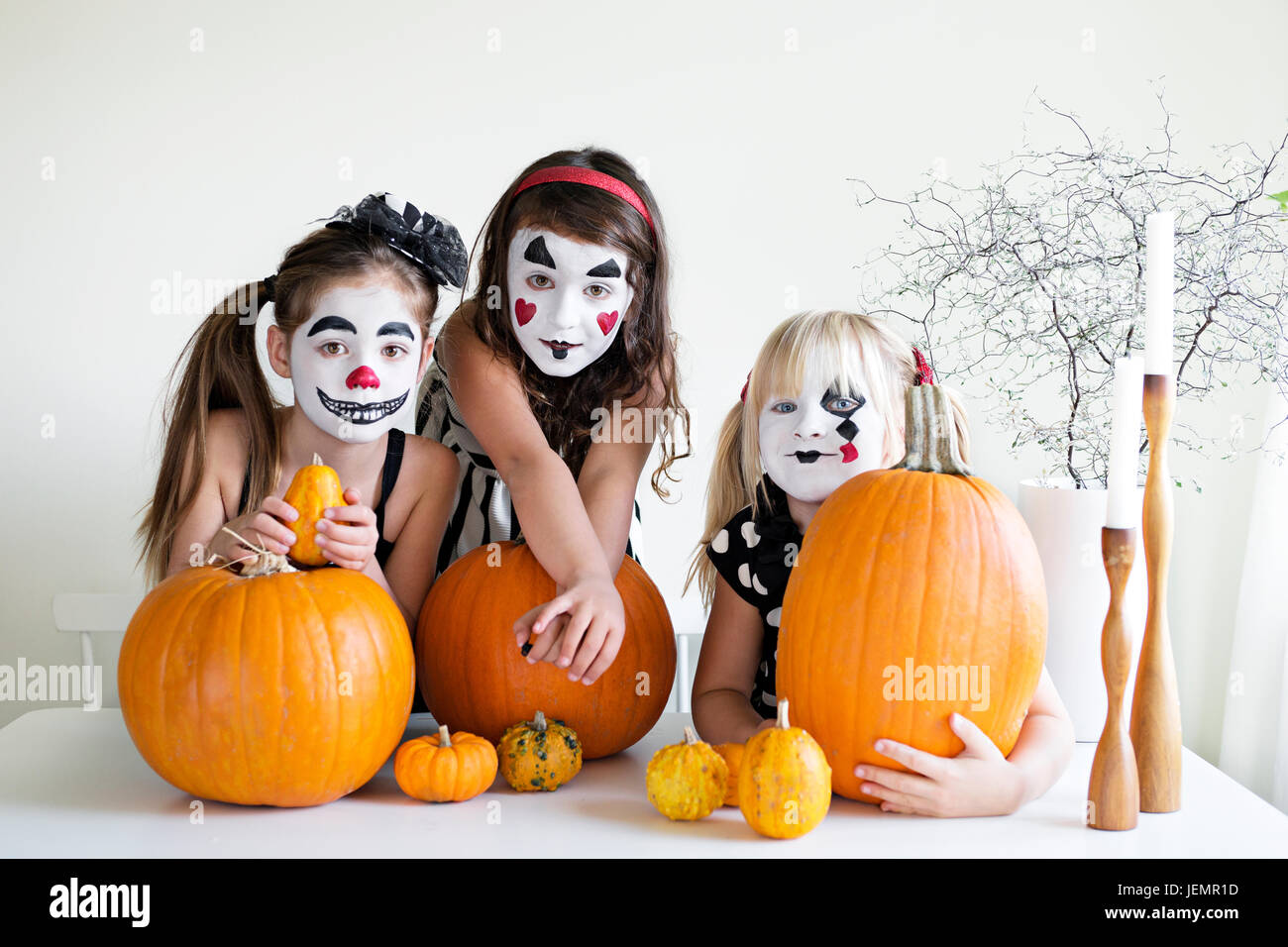 Painted pumpkin faces hi-res stock photography and images - Alamy