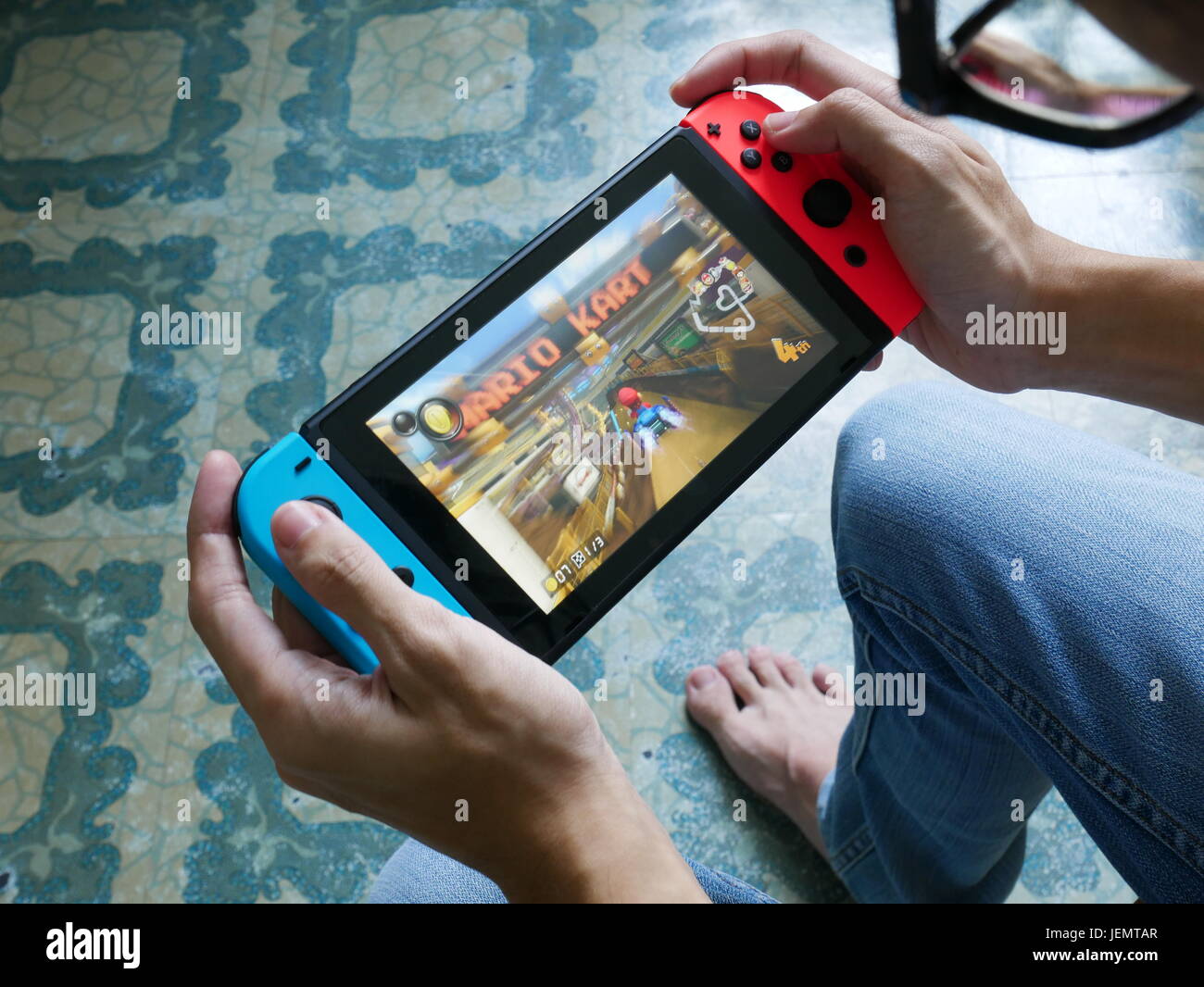 Mario kart deluxe hi-res stock photography and images - Alamy