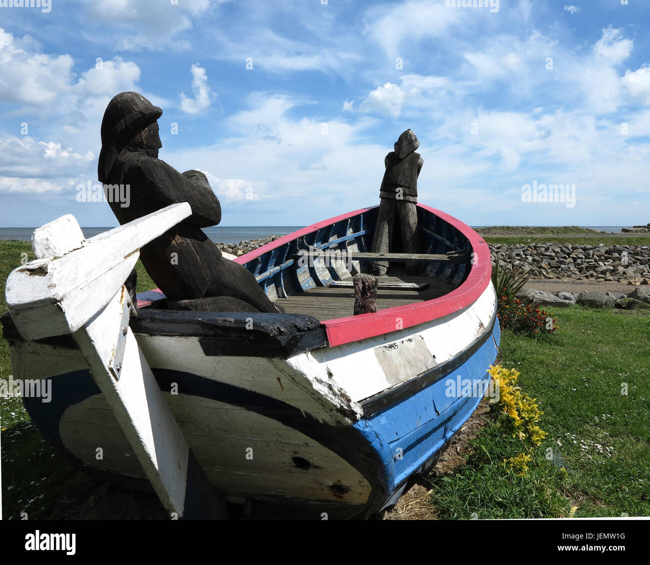 Fishermen and oilskins hi-res stock photography and images - Alamy