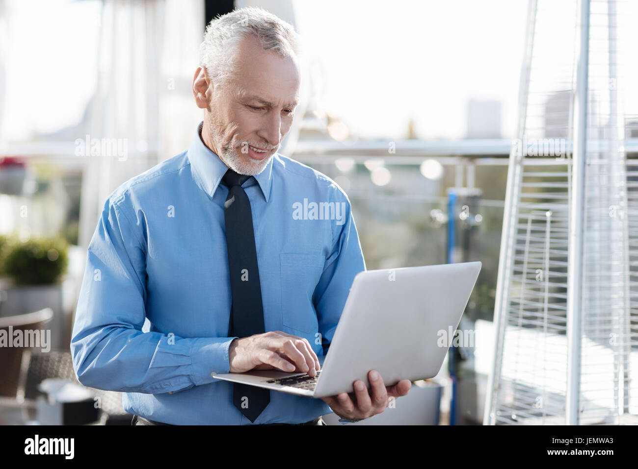 Attentive worker hi-res stock photography and images - Alamy