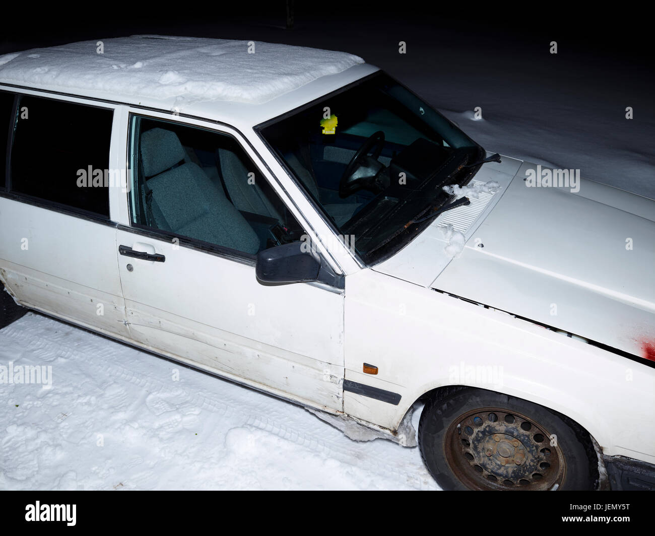 Old car at winter Stock Photo - Alamy