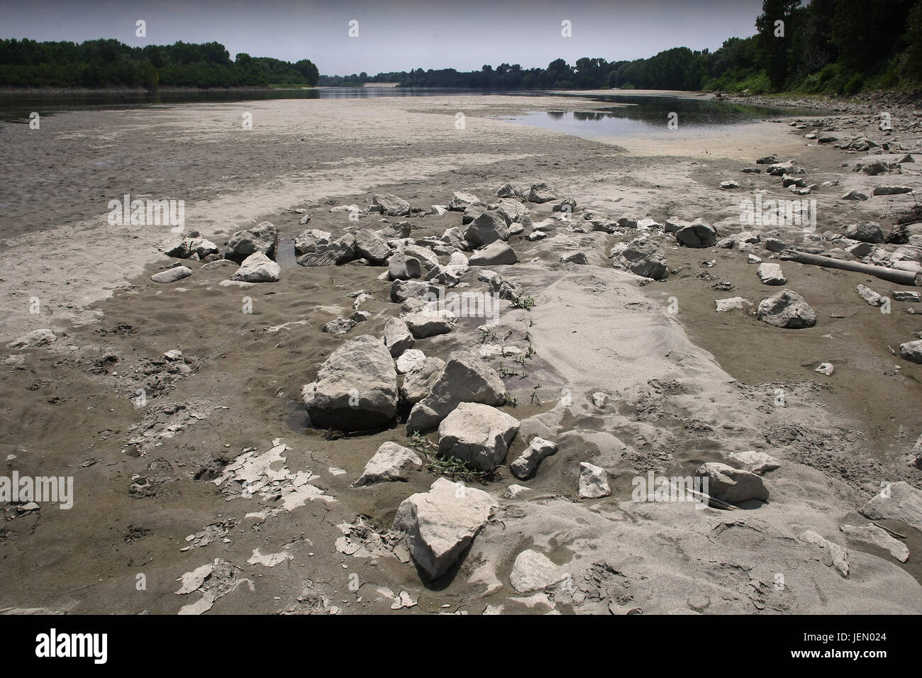 Very low flow due to drought hi-res stock photography and images - Alamy