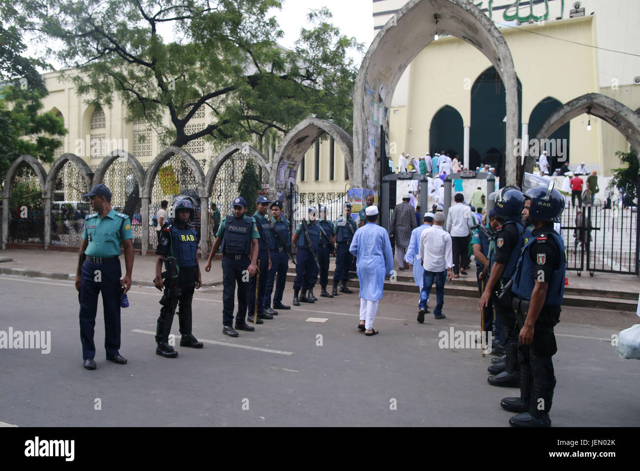 Dhaka, Bangladesh. 26th June, 2017. Bangladeshi Police force stands ...