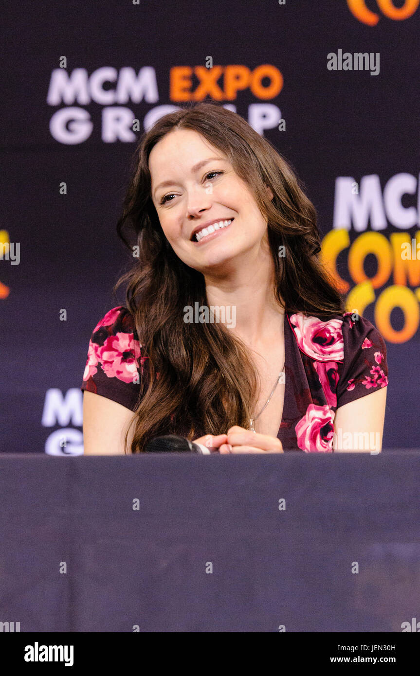 Summer Glau Firefly Pilot