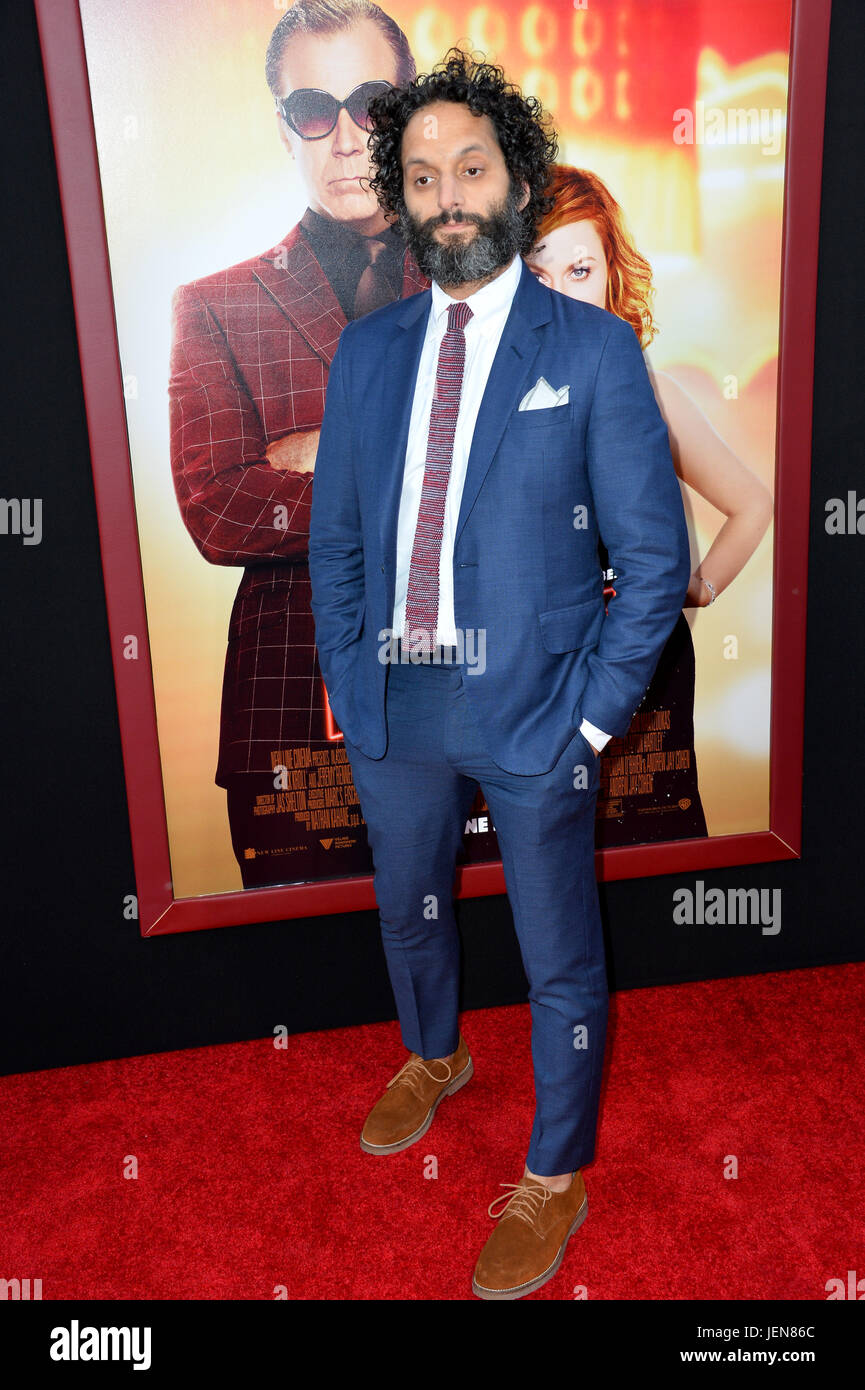 Jason mantzoukas hi-res stock photography and images - Alamy
