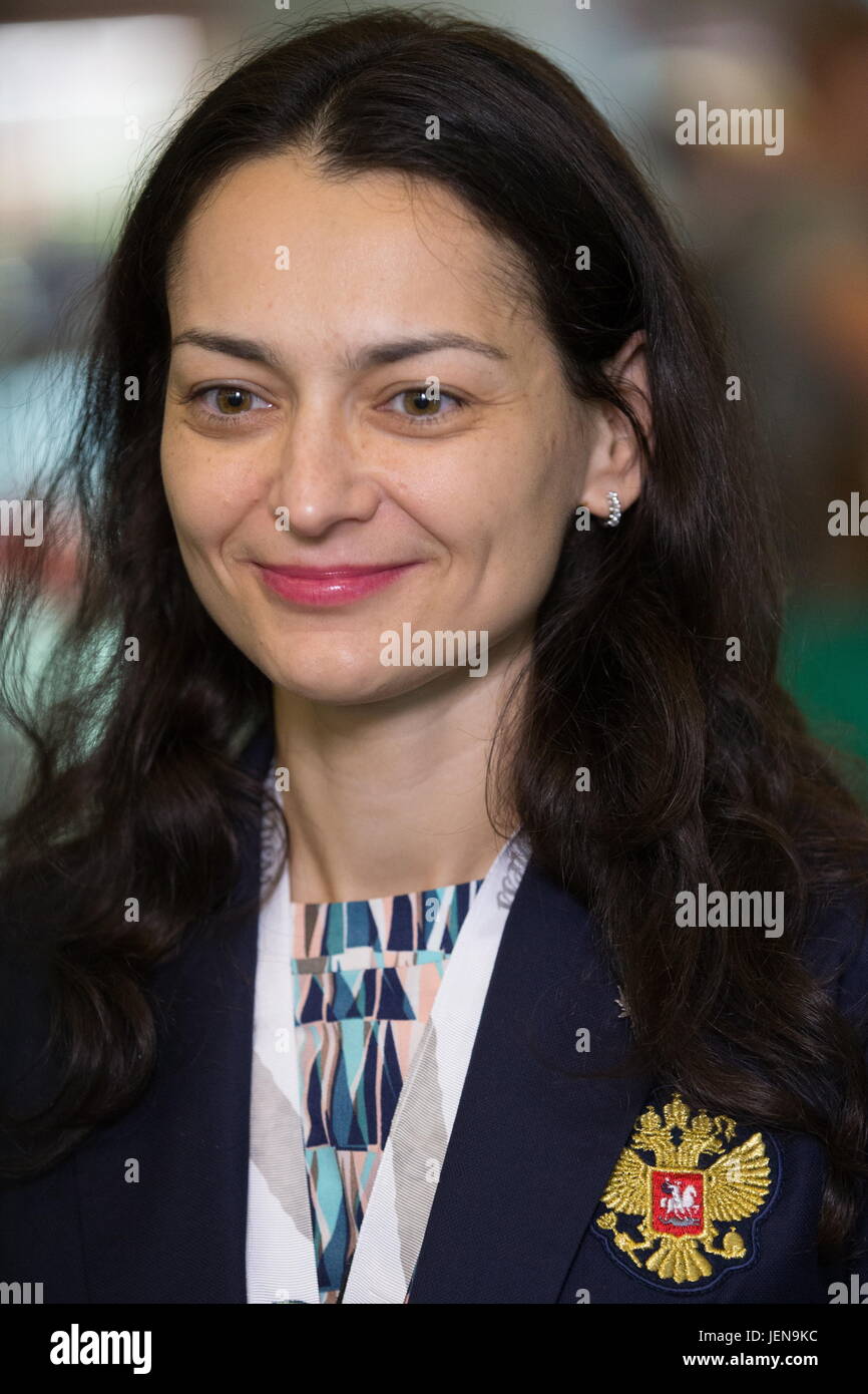 Alexandra Kosteniuk High Resolution Stock Photography and Images - Alamy