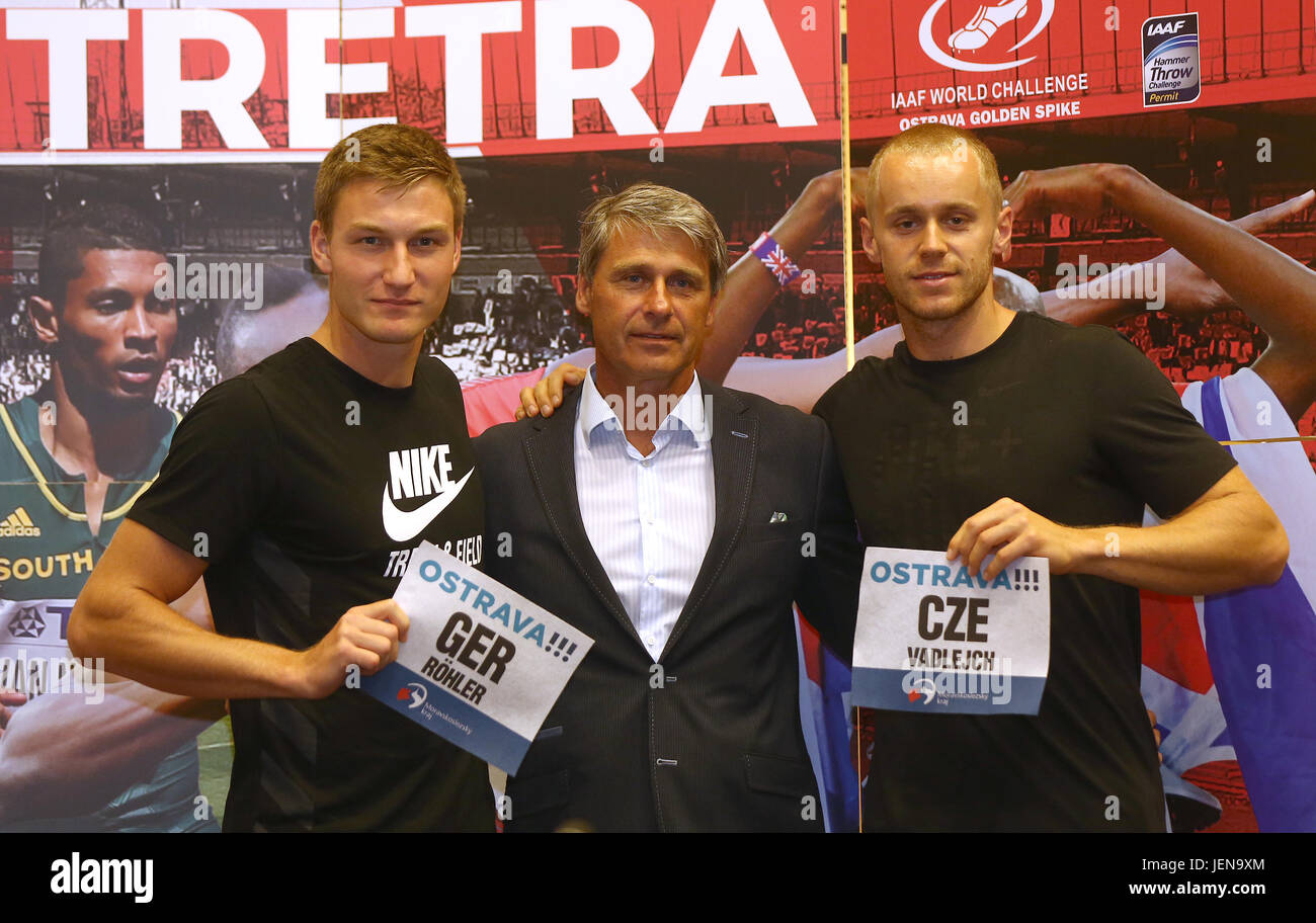 From left javelin throwers Thomas Rohler (Germany), former thrower Jan ...