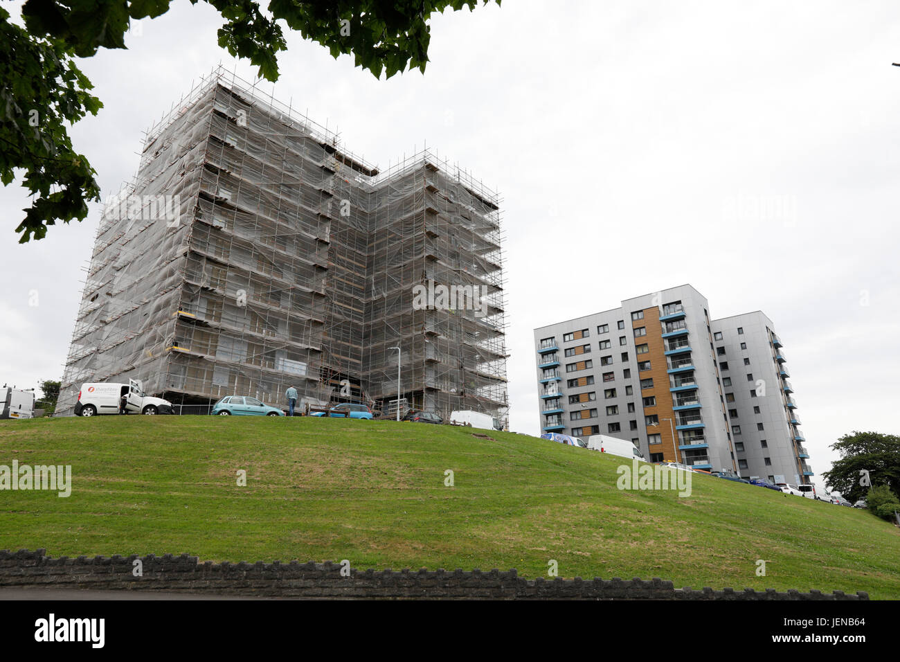 High rise tower block external cladding hi-res stock photography and ...