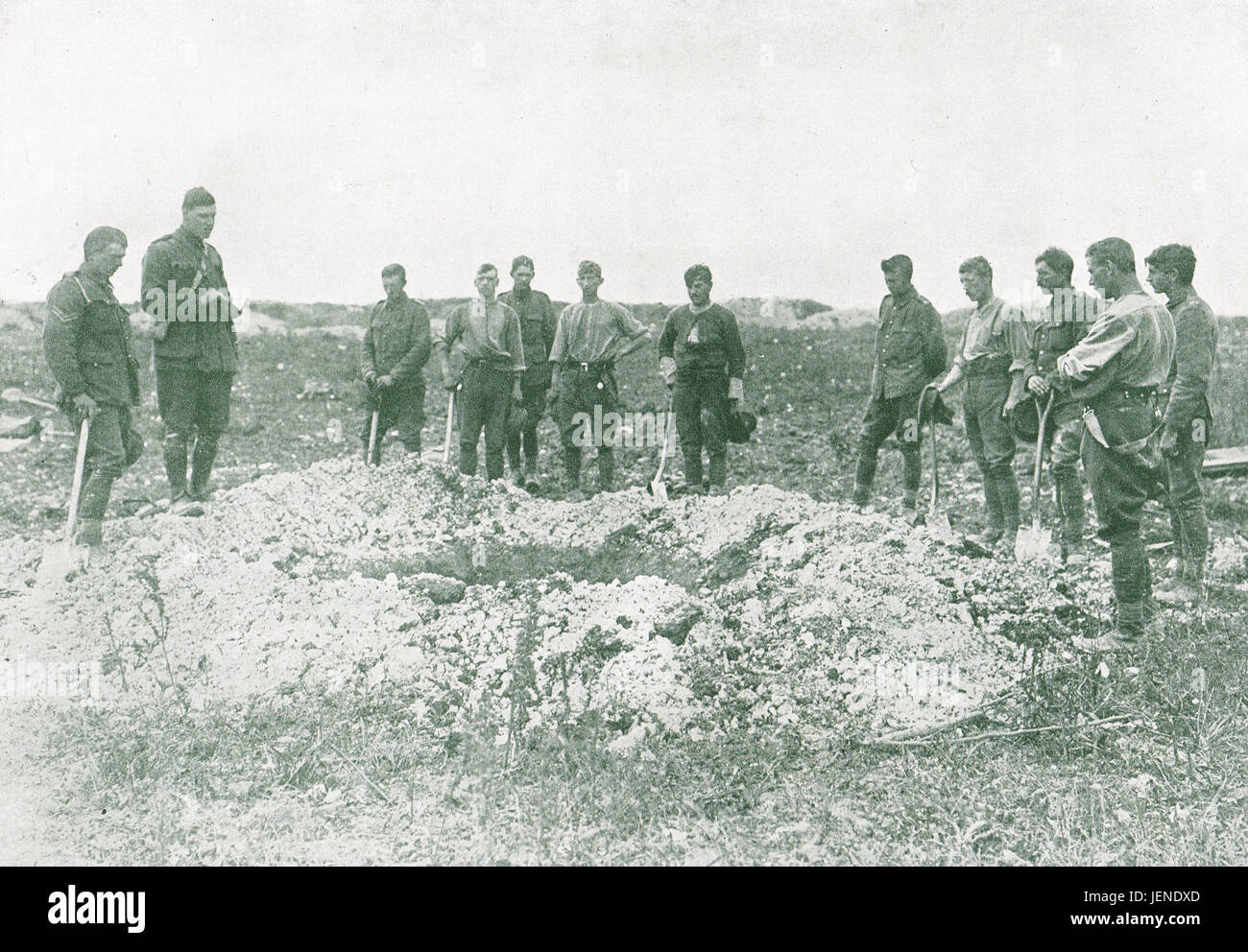Burying the dead hi-res stock photography and images - Alamy