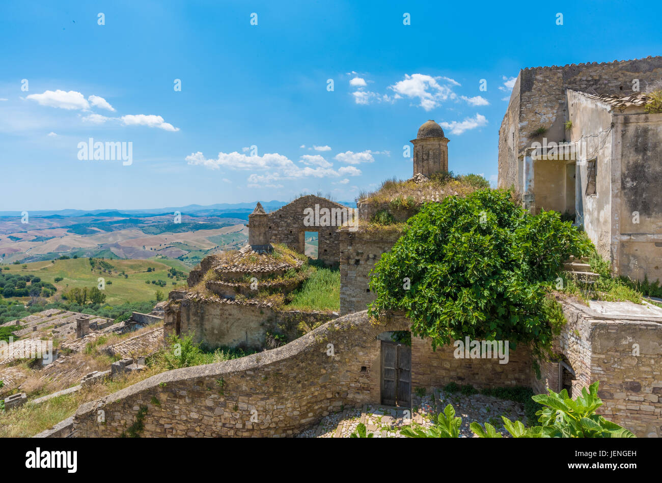 Craco (Italy) - The evocative ruins and landscapes of the ghost town ...