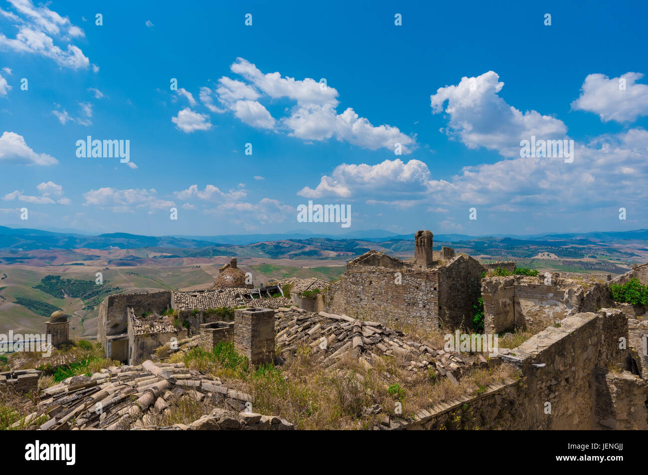 Craco (Italy) - The evocative ruins and landscapes of the ghost town ...