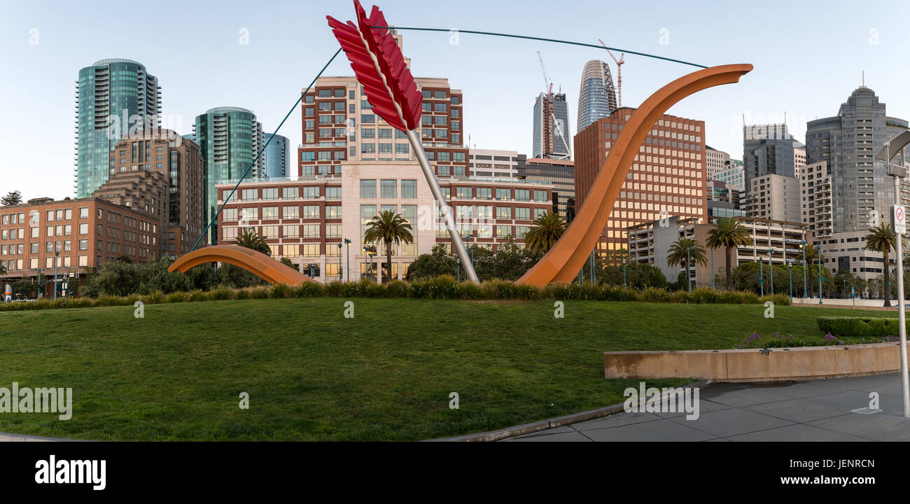 San francisco arrow bow art hi-res stock photography and images - Alamy