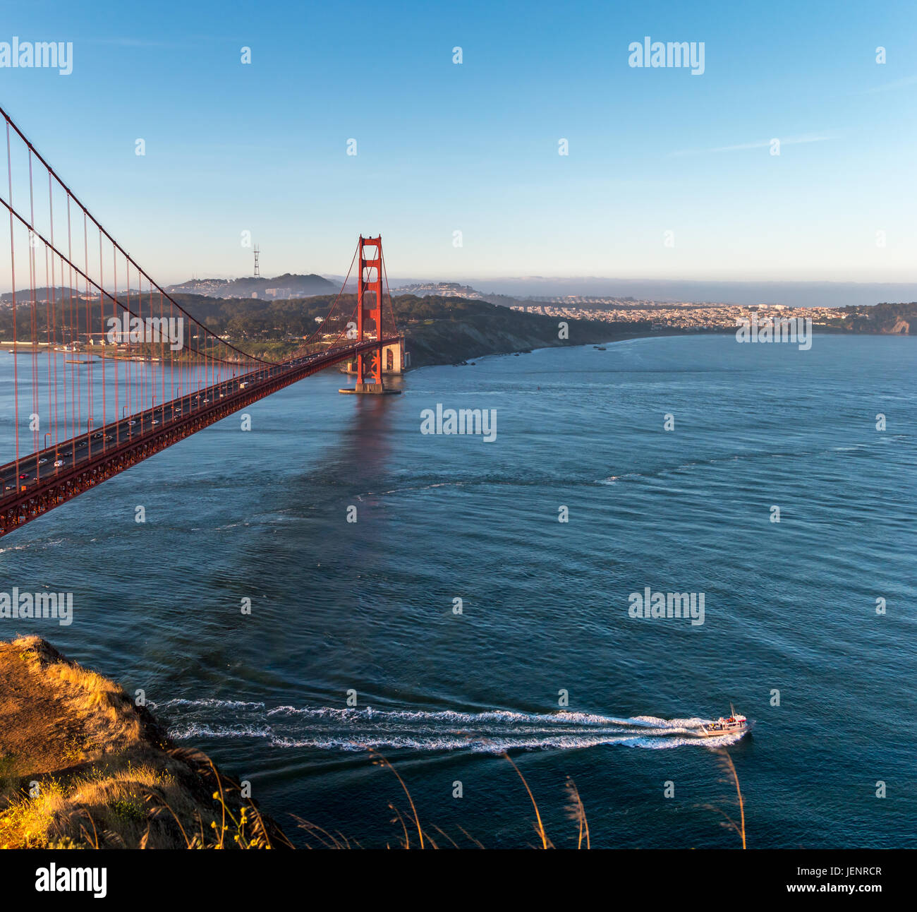 Golden gate bridge over waves hi-res stock photography and images - Alamy