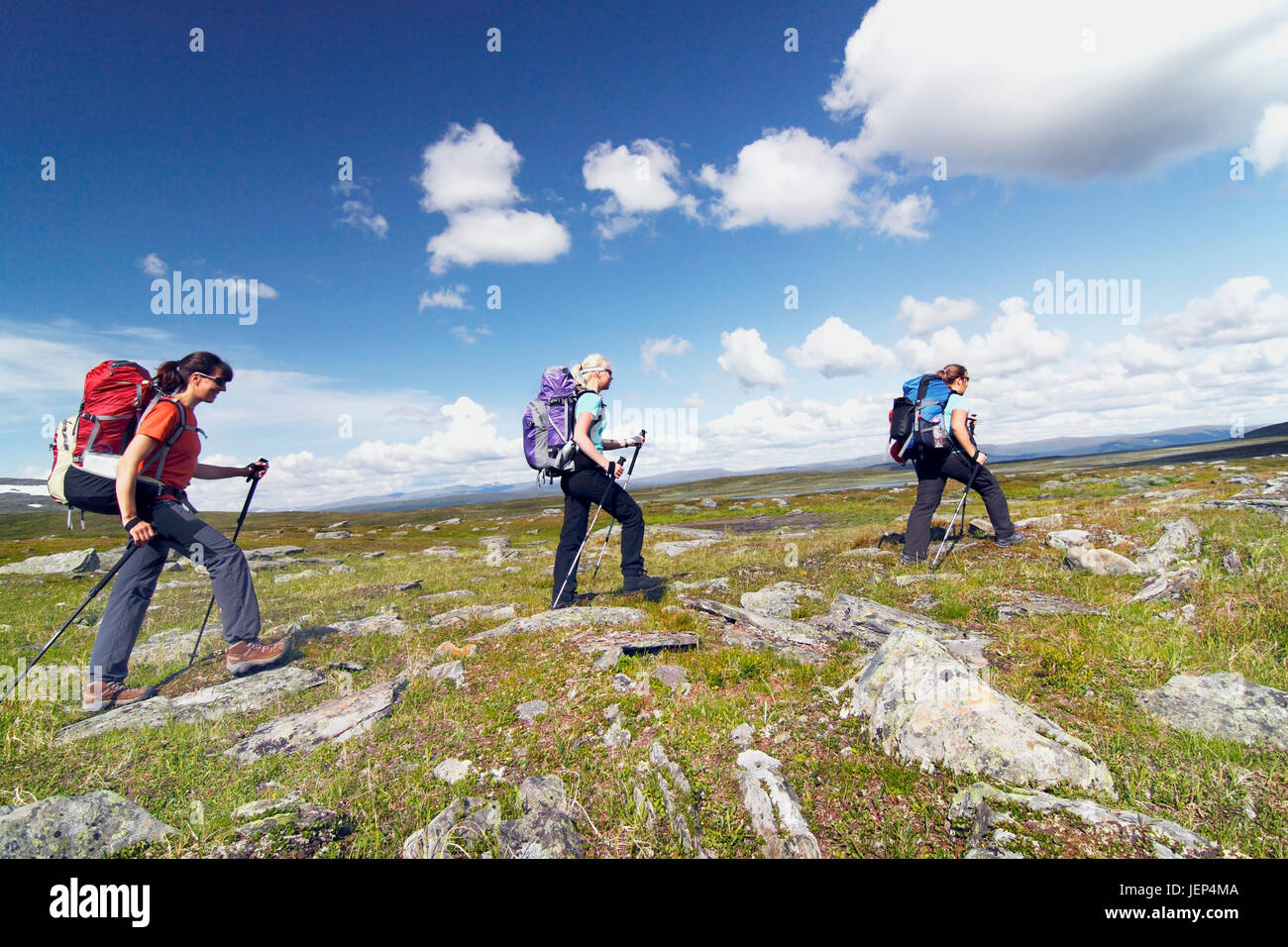 Three hiking girls hi-res stock photography and images - Alamy