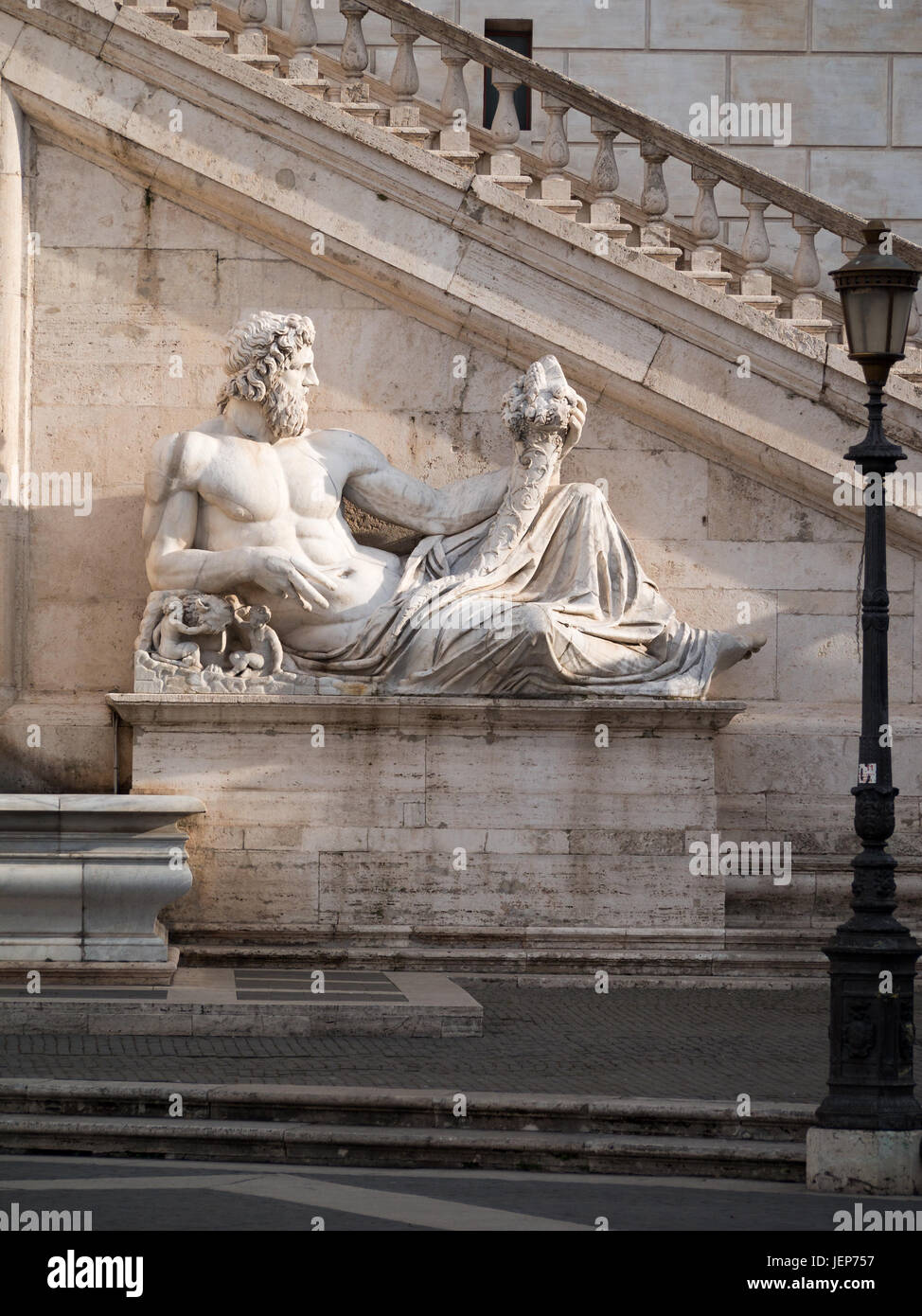 Roman God statue in Capitoline Hill, Rome Stock Photo - Alamy