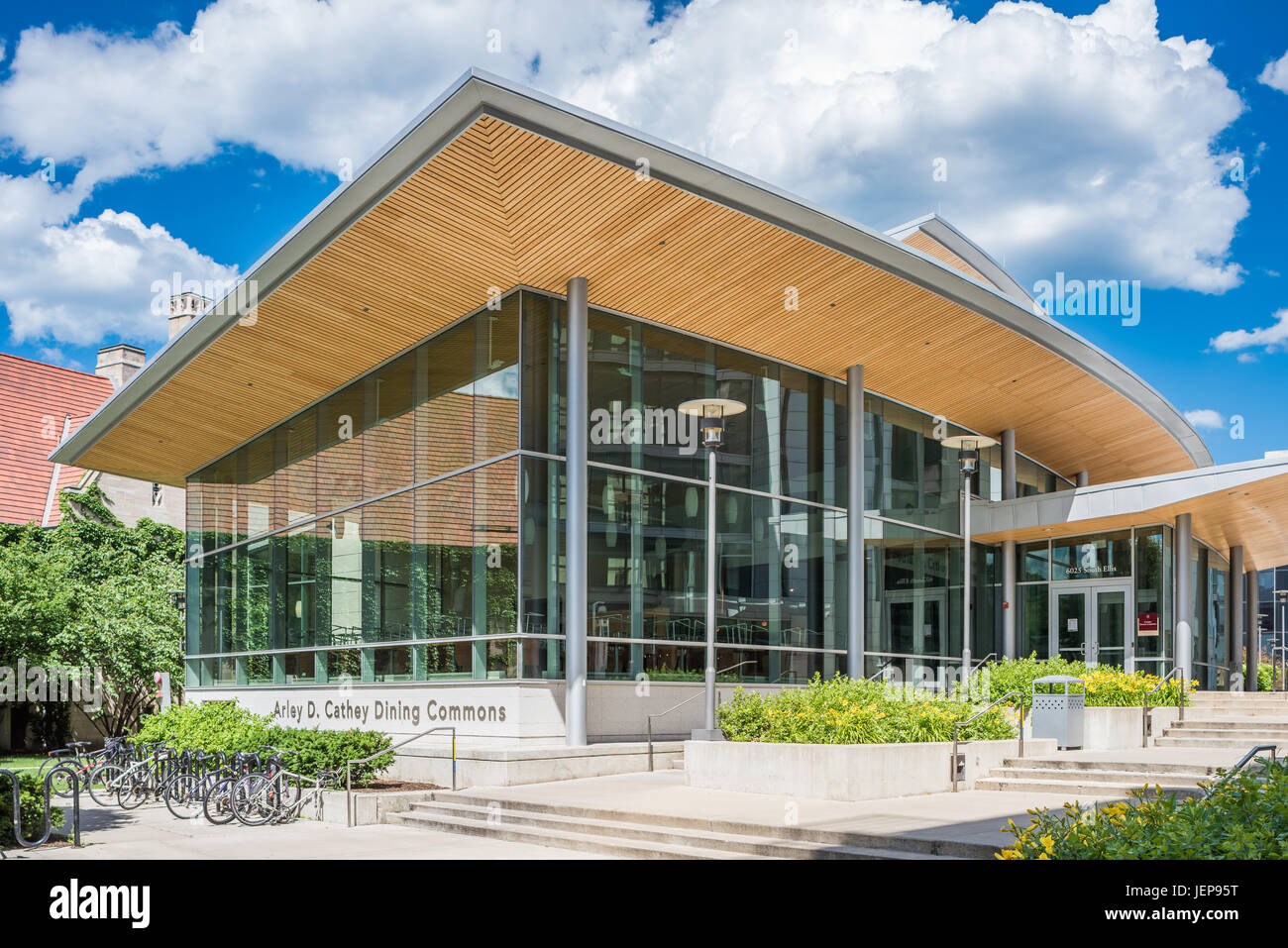 University of chicago building hi-res stock photography and images - Alamy