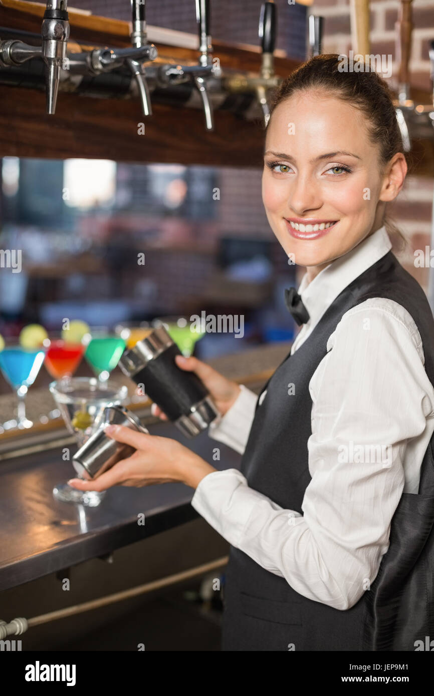 Barmaid Shaking Cocktail High Resolution Stock Photography and Images ...