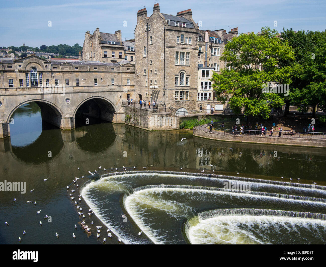 Pulteney Bridge and the River Avon, Bath, UNESCO World Heritage Site ...