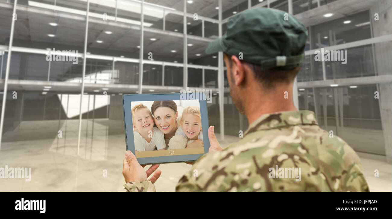Army soldier tablet hi-res stock photography and images - Alamy