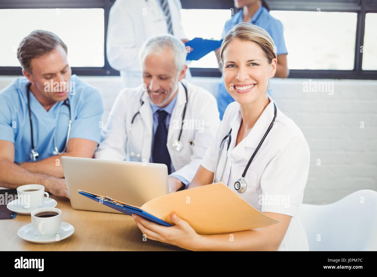 Female medical intern table hi-res stock photography and images - Alamy