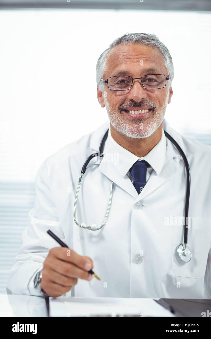 Doctor cabin hi-res stock photography and images - Alamy