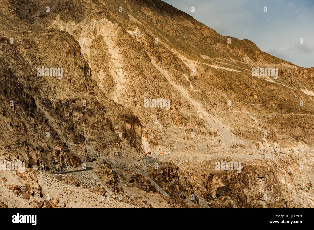 Karakorum Highway in Pakistan Stock Photo - Alamy