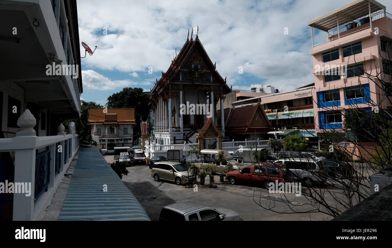 Thanon Rong Mueang Hidden Buddhist Temples Bangkok Thailand Stock Photo ...