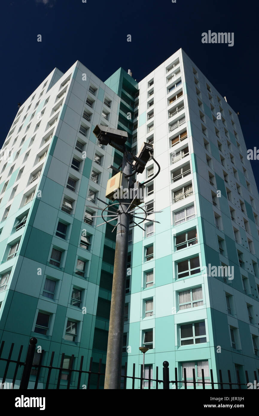 kingston upon hull tower block bransholme Stock Photo - Alamy