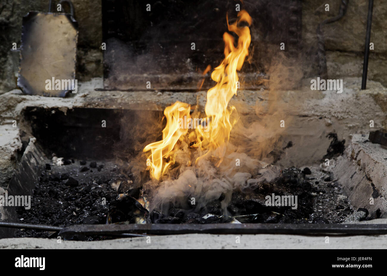 Carbon fire in forge hi-res stock photography and images - Alamy