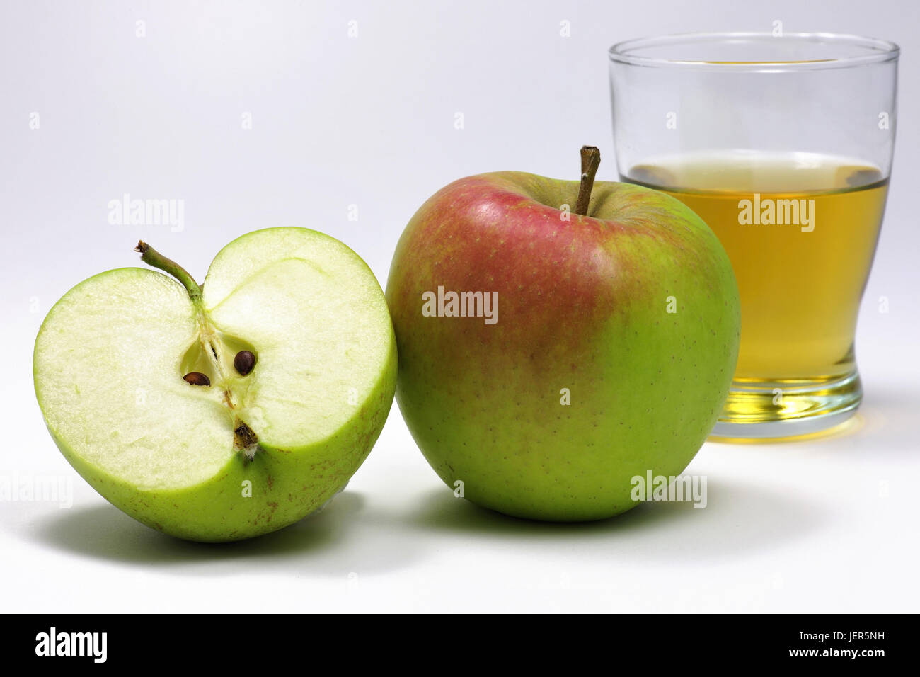 Apfelsaft hi-res stock photography and images - Alamy