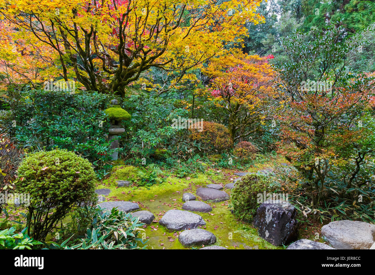 Kotoin temple hi-res stock photography and images - Alamy