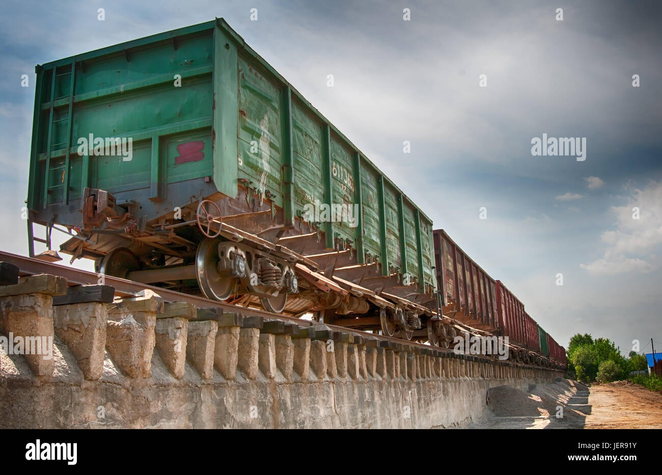 Rail wagon unloading hi-res stock photography and images - Alamy