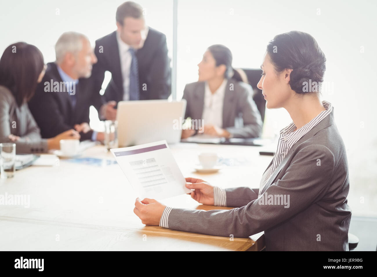 Reading a report hi-res stock photography and images - Alamy