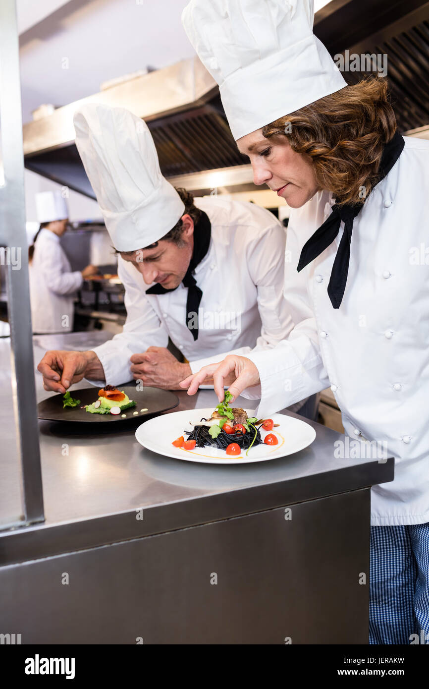 Chefs counter hi-res stock photography and images - Alamy