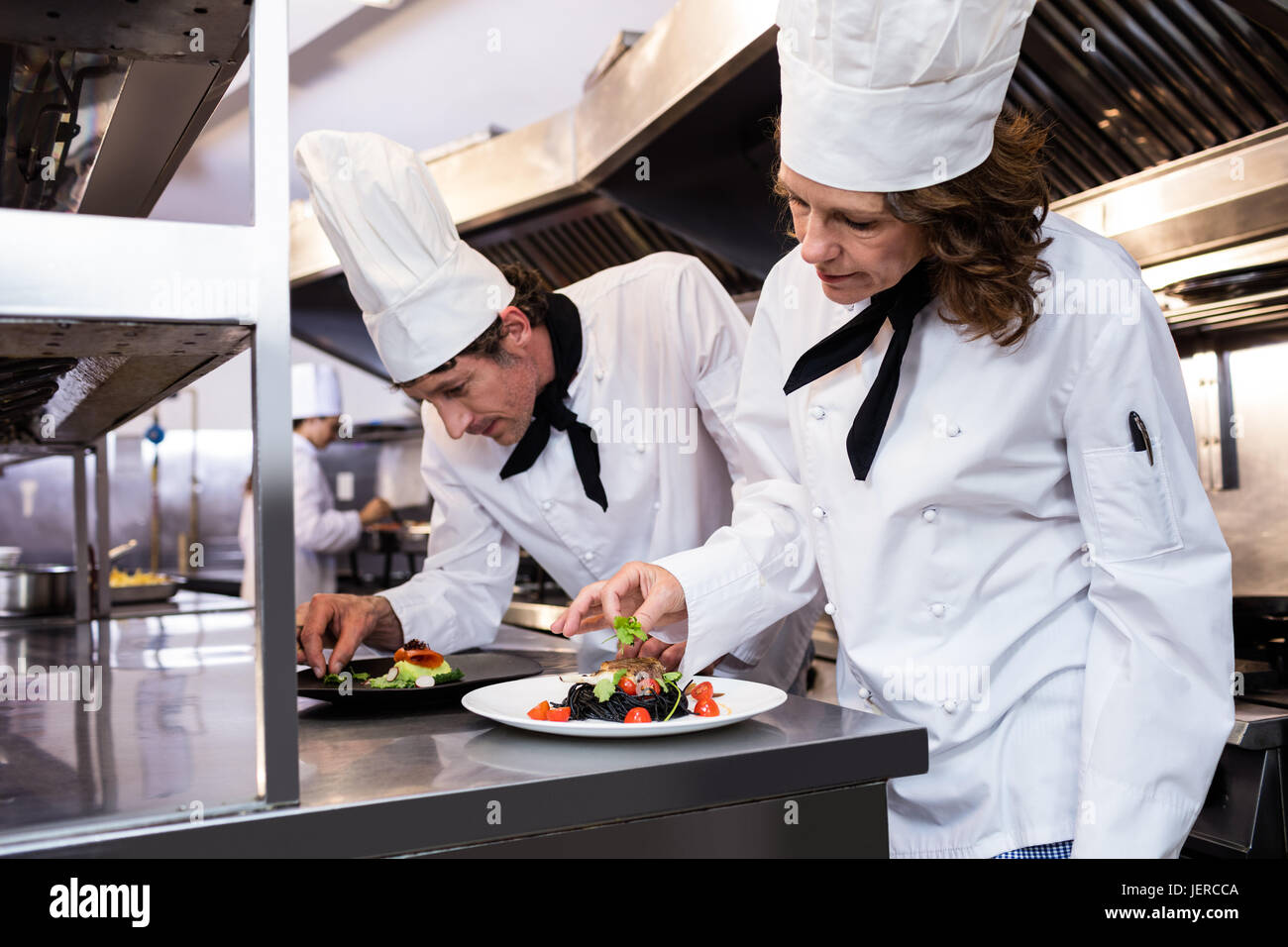 Chefs counter hi-res stock photography and images - Alamy