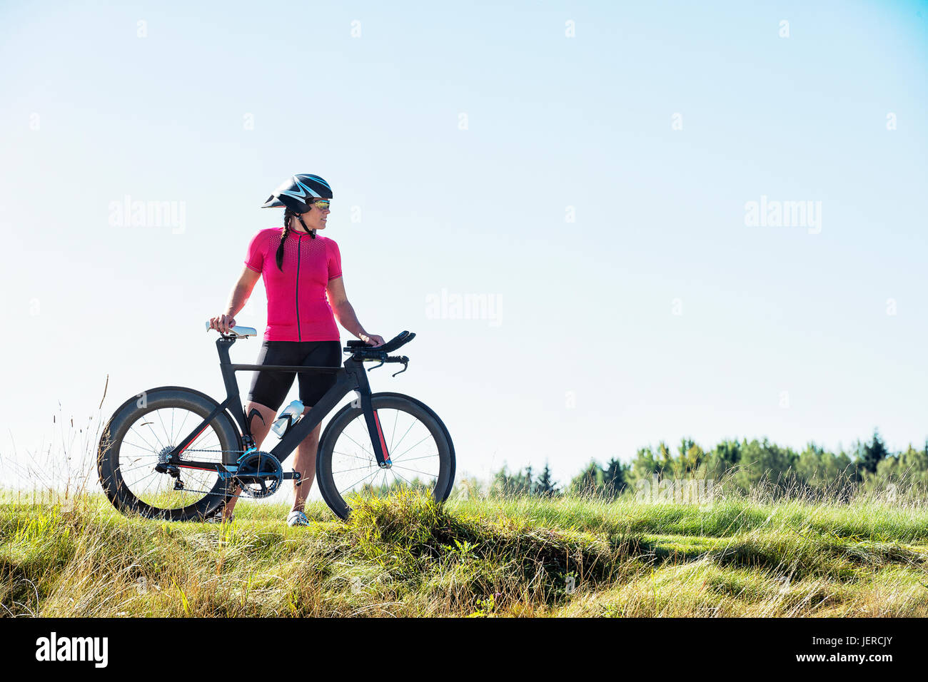 Low section cyclist hi-res stock photography and images - Alamy