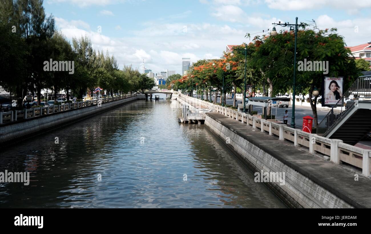 Canal communities hi-res stock photography and images - Alamy