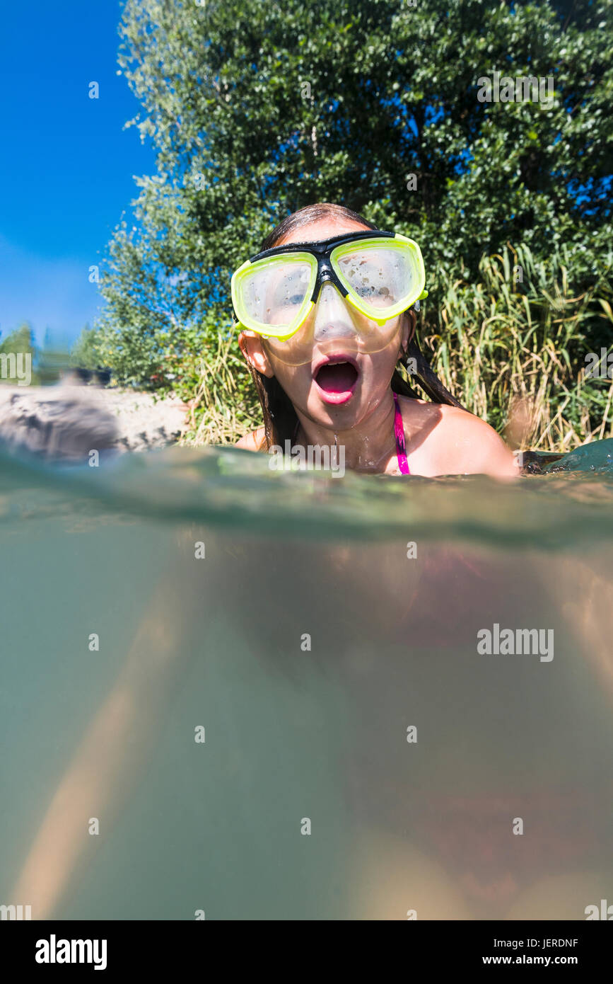 Girl dive mask hi-res stock photography and images - Alamy