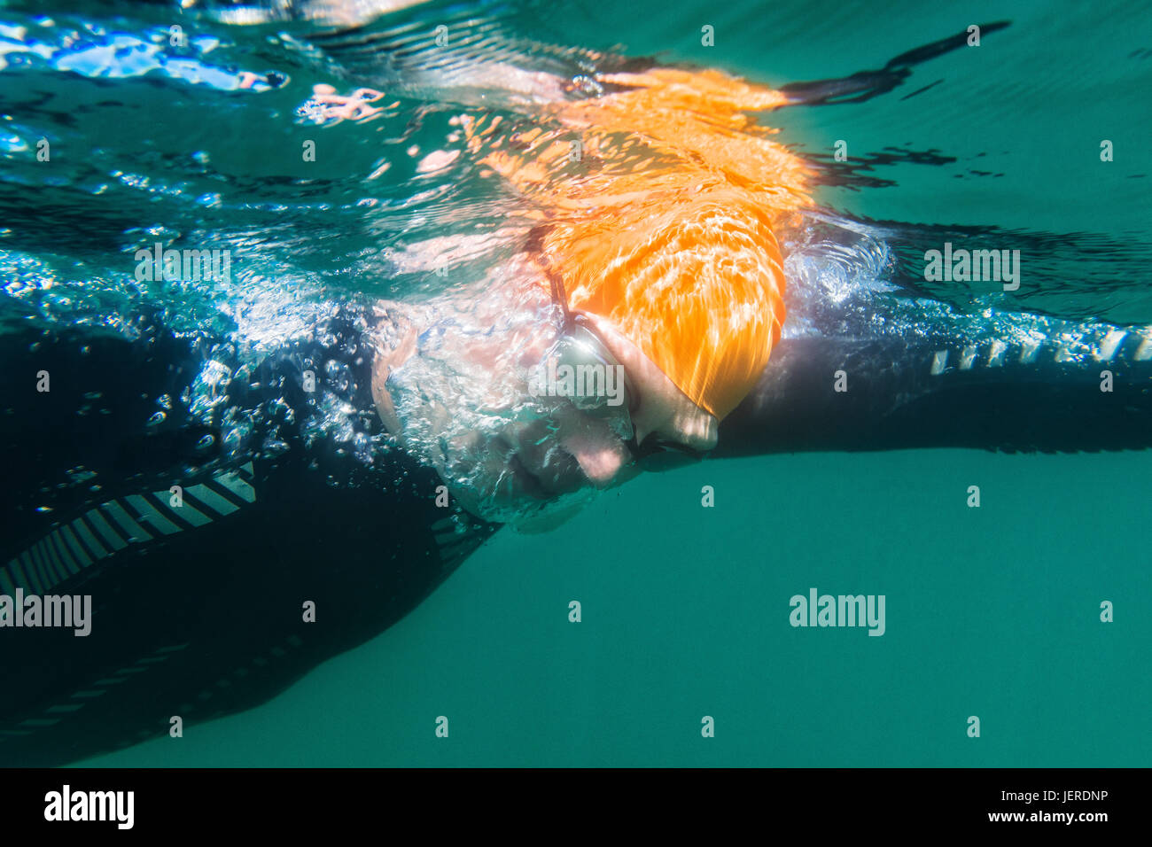 Man diving side view hi-res stock photography and images - Alamy