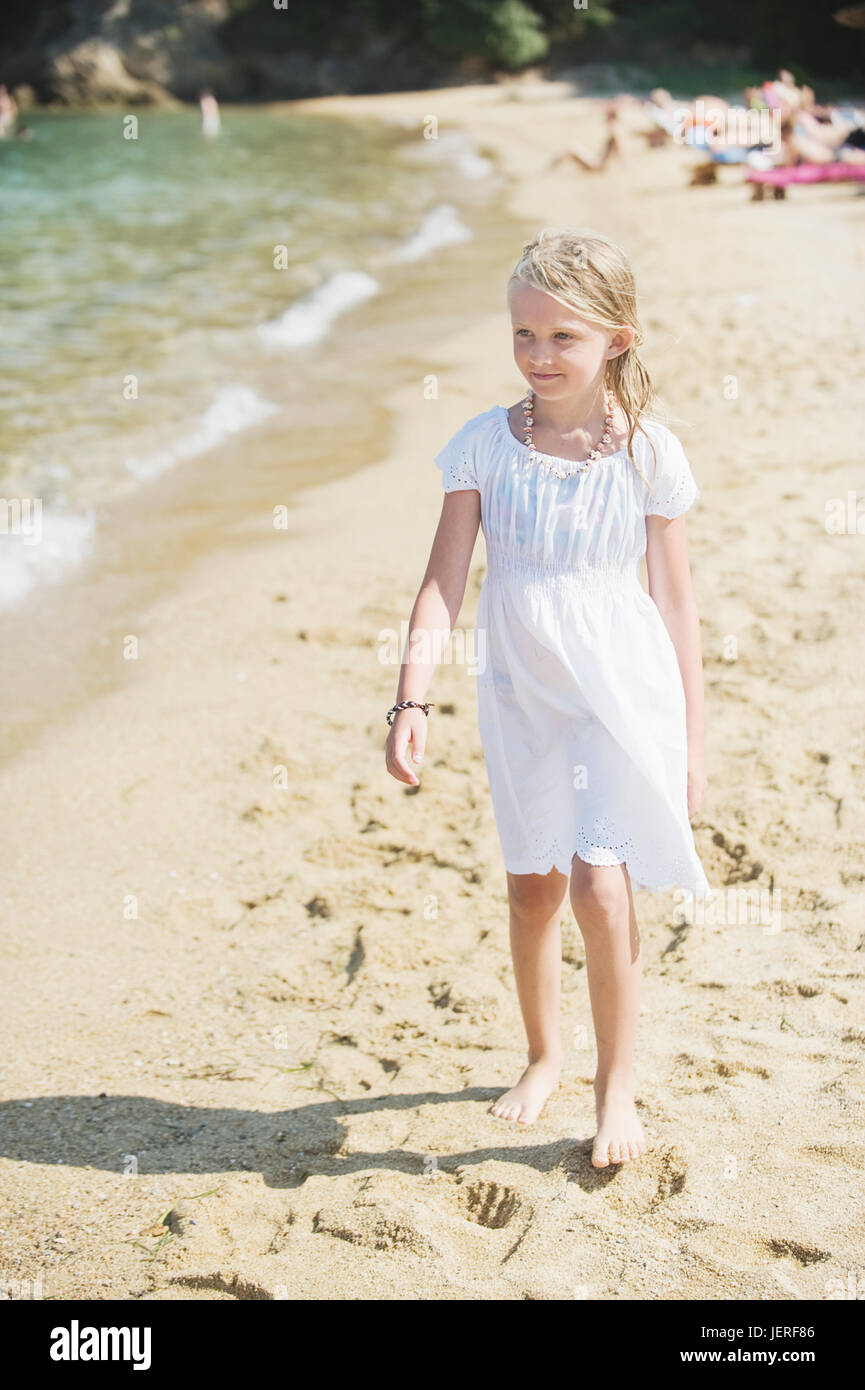 Sand sandy beach walking hi-res stock photography and images - Alamy