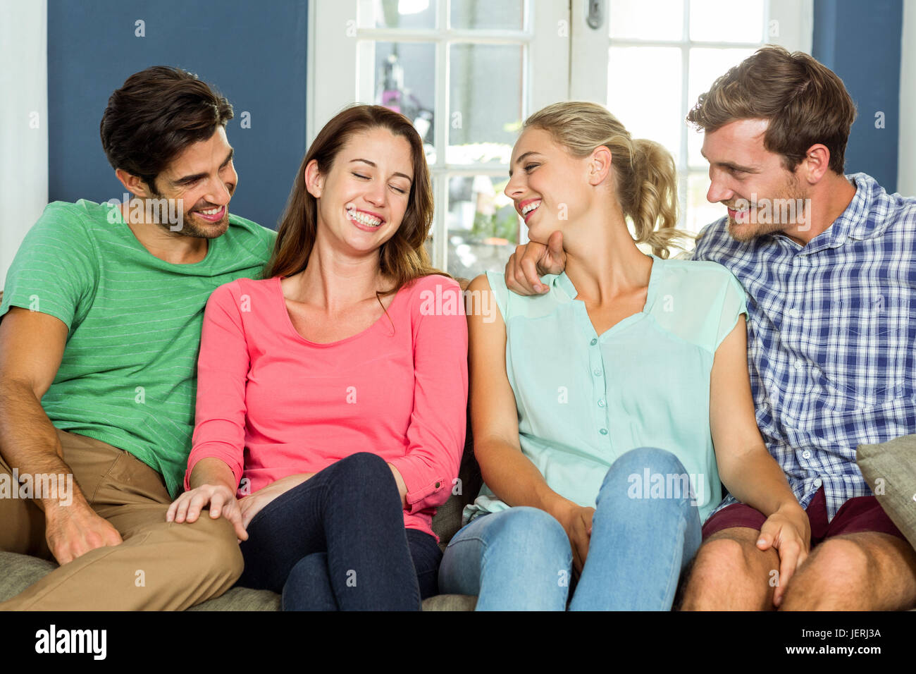 Door female house friends hi-res stock photography and images - Alamy
