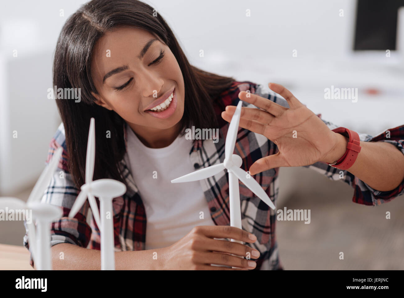 Female environmentalist hi-res stock photography and images - Alamy