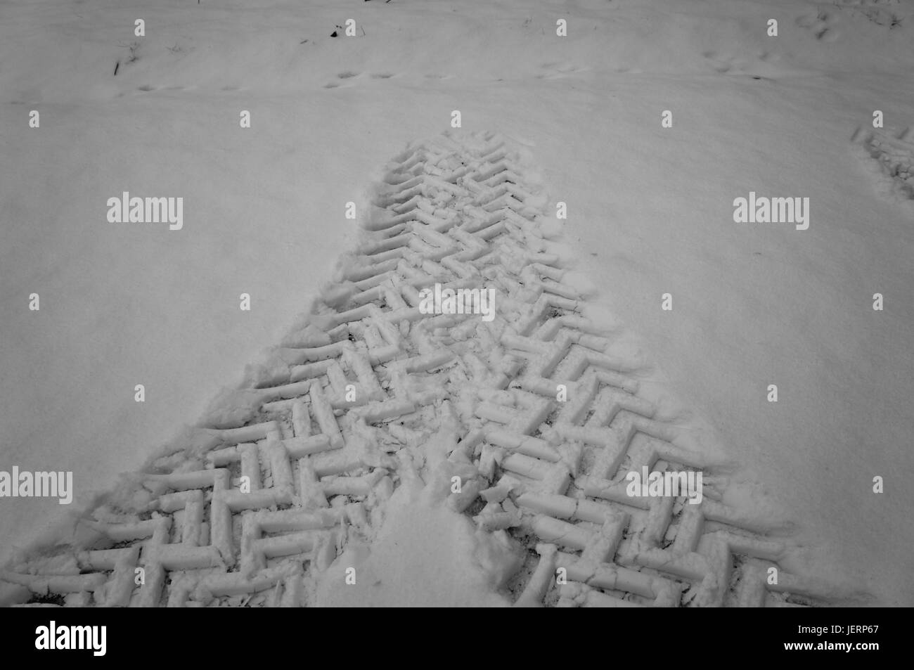 Winter car tire snow Black and White Stock Photos & Images - Alamy